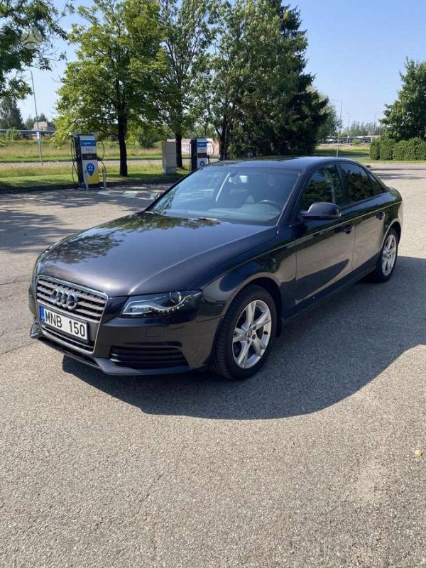 Pelēks Audi A4 2011 Panevēža, ar dzinēja tilpumu 1.97 L un nobraukumu 247 tūkst. km par 6700 €, foto 1 vietnē AUTOMOTO.COM.LV
