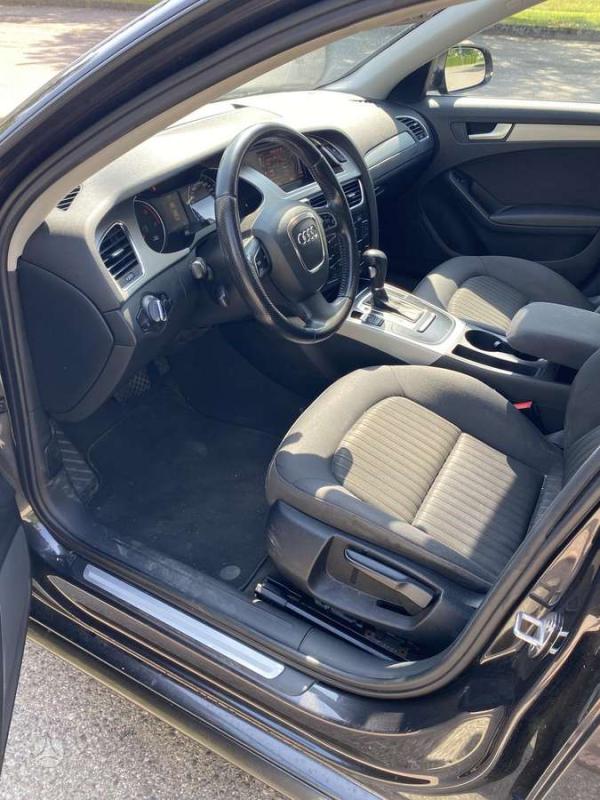 Pelēks Audi A4 2011 Panevēža, ar dzinēja tilpumu 1.97 L un nobraukumu 247 tūkst. km par 6700 €, foto 9 vietnē AUTOMOTO.COM.LV