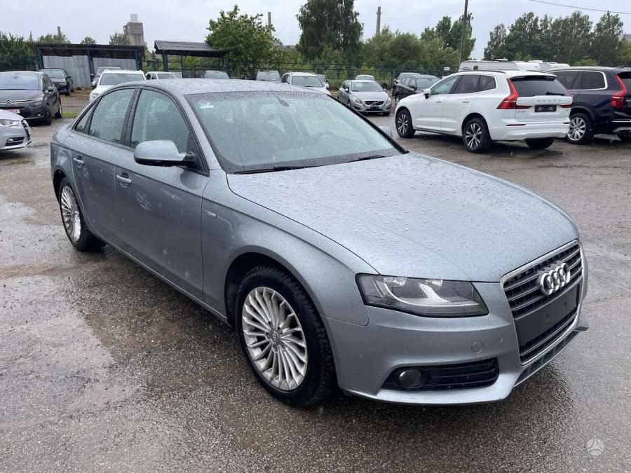 Pelēks Audi A4 2011 Panevēža, ar dzinēja tilpumu 2.00 L un nobraukumu 242 tūkst. km par 5500 €, foto 4 vietnē AUTOMOTO.COM.LV