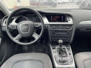 Pelēks Audi A4 2011 Panevēža, ar dzinēja tilpumu 2.00 L un nobraukumu 242 tūkst. km par 5500 €, foto 10 vietnē AUTOMOTO.COM.LV