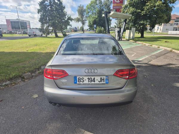 Grey Audi A4 2011 in Taurage, with an engine capacity of 1.97 L and mileage of 314 thousand km for 5500 €, photo 6 on AUTOMOTO.COM.LV