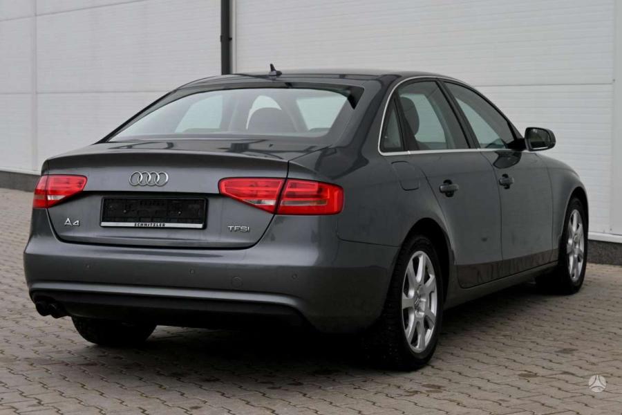 Pelēks Audi A4 2012 Kretinga, ar dzinēja tilpumu 1.80 L un nobraukumu 188 tūkst. km par 7450 €, foto 8 vietnē AUTOMOTO.COM.LV