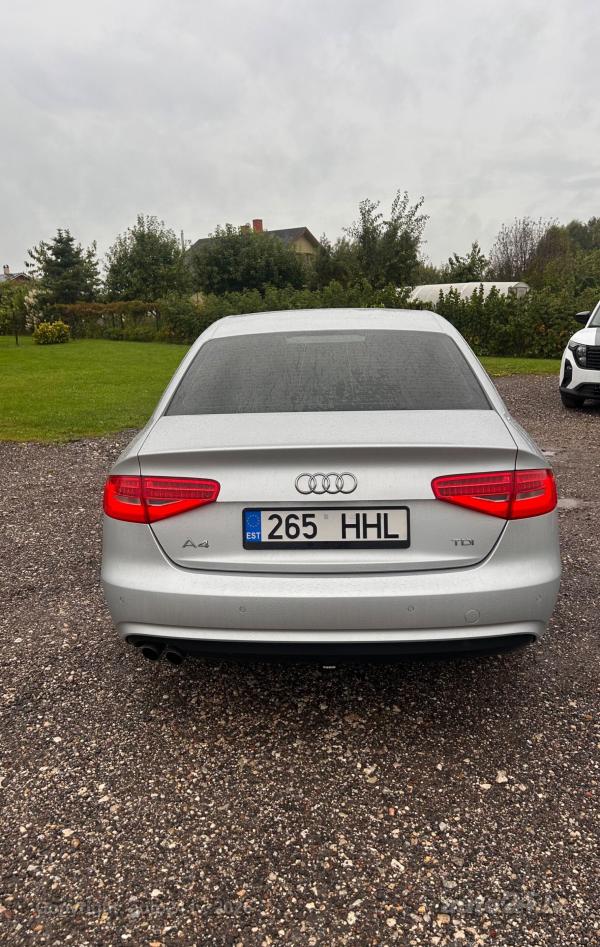 Grey Audi A4 2012 in Tartu, with an engine capacity of 2.00 L and mileage of 223 thousand km for 8300 €, photo 5 on AUTOMOTO.COM.LV