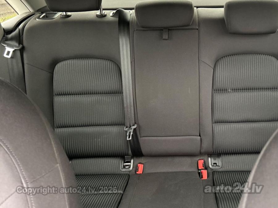 Grey Audi A4 2012 in Tartu, with an engine capacity of 2.00 L and mileage of 223 thousand km for 8300 €, photo 10 on AUTOMOTO.COM.LV
