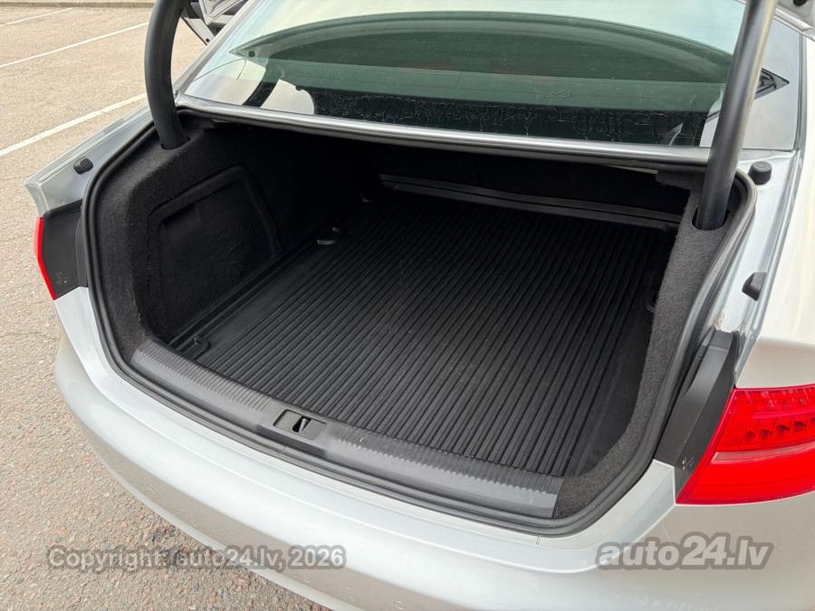 Grey Audi A4 2012 in Tallinn, with an engine capacity of 1.80 L and mileage of 153 thousand km for 8900 €, photo 20 on AUTOMOTO.COM.LV