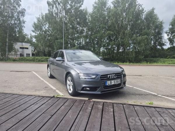 Pelēks Audi A4 2012 Rīga, ar dzinēja tilpumu 2.00 L un nobraukumu 340 tūkst. km par 8500 €, foto 1 vietnē AUTOMOTO.COM.LV
