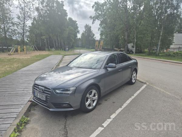 Pelēks Audi A4 2012 Rīga, ar dzinēja tilpumu 2.00 L un nobraukumu 340 tūkst. km par 8500 €, foto 3 vietnē AUTOMOTO.COM.LV