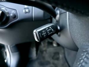 Grey Audi A4 2012 in Riga, with an engine capacity of 2.00 L and mileage of 240 thousand km for 4990 €, photo 14 on AUTOMOTO.COM.LV