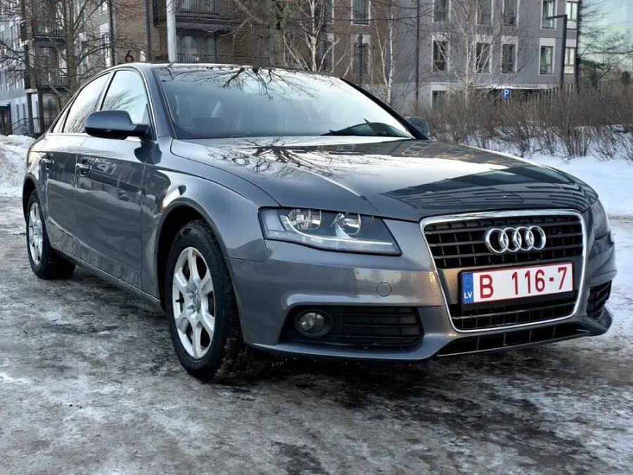 Grey Audi A4 2012 in Riga, with an engine capacity of 2.00 L and mileage of 240 thousand km for 4990 €, photo 26 on AUTOMOTO.COM.LV