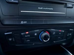 Grey Audi A4 2012 in Riga, with an engine capacity of 2.00 L and mileage of 240 thousand km for 4990 €, photo 32 on AUTOMOTO.COM.LV
