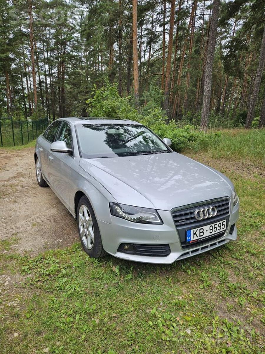 Grey Audi A4 2012 in Riga, with an engine capacity of 2.00 L and mileage of 164 thousand km for 7500 €, photo 3 on AUTOMOTO.COM.LV
