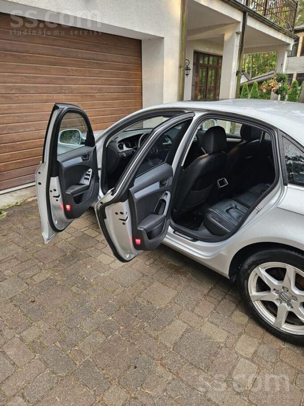 Grey Audi A4 2012 in Riga, with an engine capacity of 2.00 L and mileage of 164 thousand km for 7500 €, photo 6 on AUTOMOTO.COM.LV