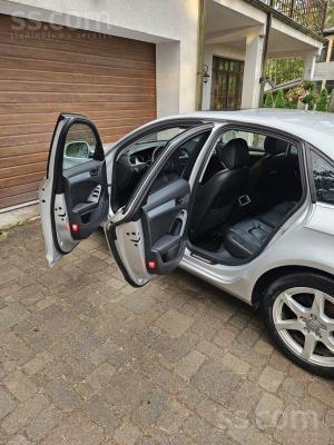 Grey Audi A4 2012 in Riga, with an engine capacity of 2.00 L and mileage of 164 thousand km for 7500 €, photo 7 on AUTOMOTO.COM.LV