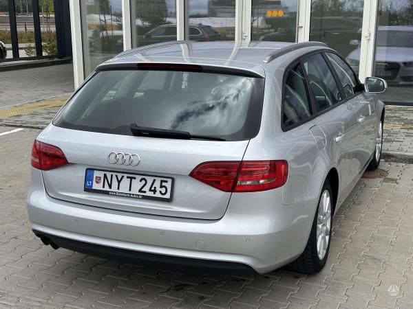 Grey Audi A4 2012 in Vilnius, with an engine capacity of 1.97 L and mileage of 216 thousand km for 5000 €, photo 4 on AUTOMOTO.COM.LV