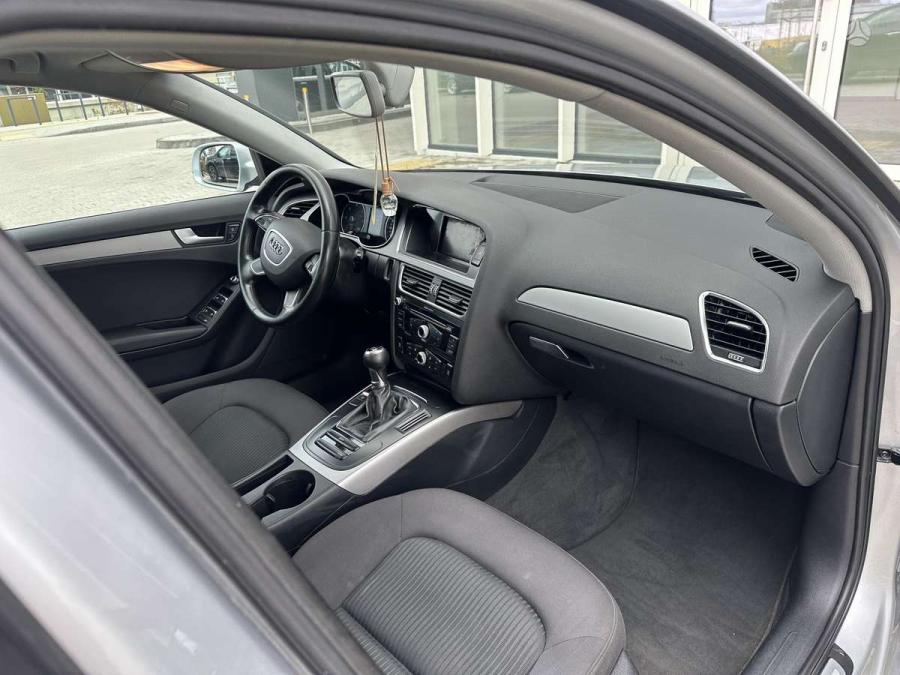 Grey Audi A4 2012 in Vilnius, with an engine capacity of 1.97 L and mileage of 216 thousand km for 5000 €, photo 13 on AUTOMOTO.COM.LV