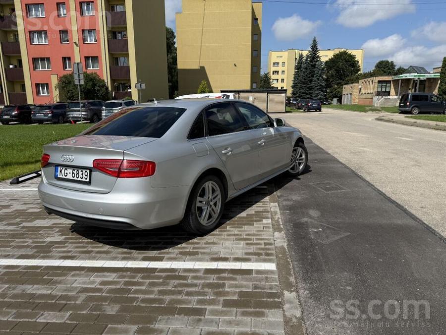 Pelēks Audi A4 2012 Rīga, ar dzinēja tilpumu 2.00 L un nobraukumu 467 tūkst. km par 4500 €, foto 4 vietnē AUTOMOTO.COM.LV