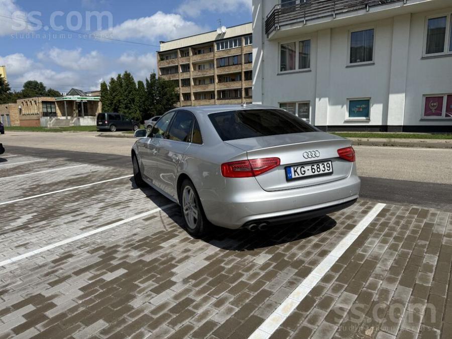 Pelēks Audi A4 2012 Rīga, ar dzinēja tilpumu 2.00 L un nobraukumu 467 tūkst. km par 4500 €, foto 5 vietnē AUTOMOTO.COM.LV