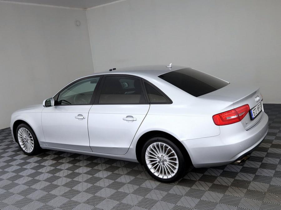 Grey Audi A4 2012 in Tallinn, with an engine capacity of 2.00 L and mileage of 289 thousand km for 4499 €, photo 5 on AUTOMOTO.COM.LV