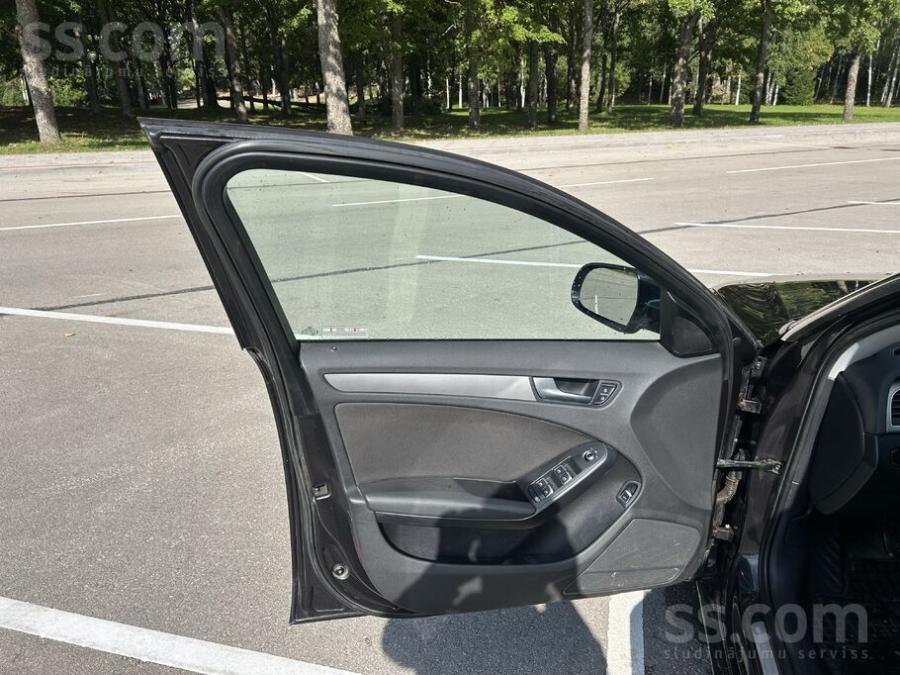Grey Audi A4 2012 in Aluksne, with an engine capacity of 2.00 L and mileage of 0 thousand km for 4800 €, photo 13 on AUTOMOTO.COM.LV