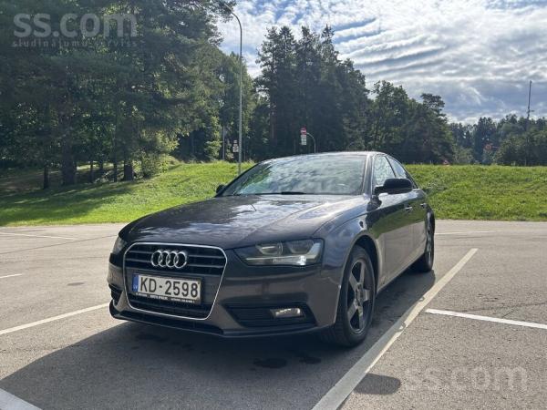 Pelēks Audi A4 2012 Alūksne, ar dzinēja tilpumu 2.00 L un nobraukumu 0 tūkst. km par 4800 €, foto 3 vietnē AUTOMOTO.COM.LV