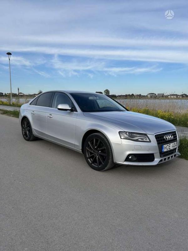 Audi A4 2012 Klaipėda vietnē Pelēks Audi A4 2012 Klaipėda, ar dzinēja tilpumu 1.97 L un nobraukumu 290 tūkst. km par 6000 €, foto 3 vietnē AUTOMOTO.COM.LV