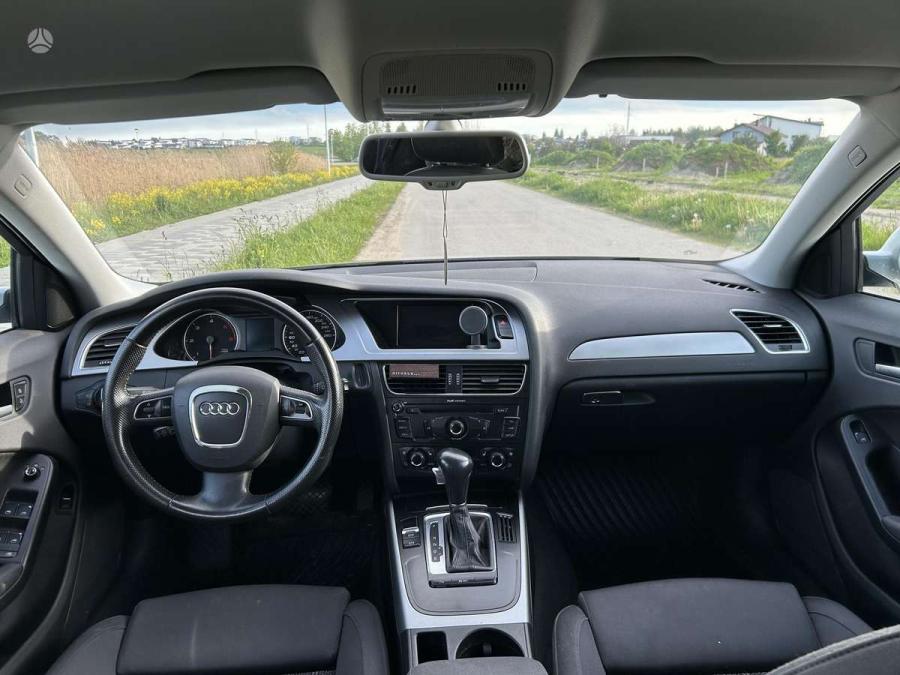 Pelēks Audi A4 2012 Klaipėda, ar dzinēja tilpumu 1.97 L un nobraukumu 290 tūkst. km par 6000 €, foto 7 vietnē AUTOMOTO.COM.LV