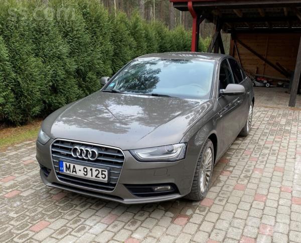 Pelēks Audi A4 2013 Ogre, ar dzinēja tilpumu 3.00 L un nobraukumu 320 tūkst. km par 9650 €, foto 9 vietnē AUTOMOTO.COM.LV