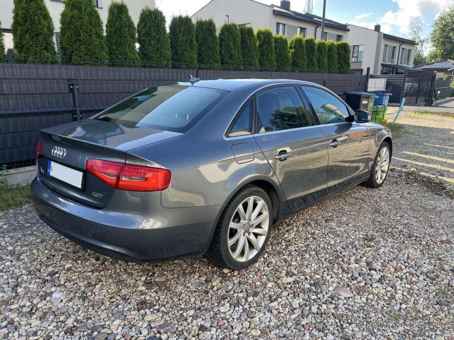 Grey Audi A4 2013 in Vilnius, with an engine capacity of 1.98 L and mileage of 205 thousand km for 6500 €, photo 11 on AUTOMOTO.COM.LV