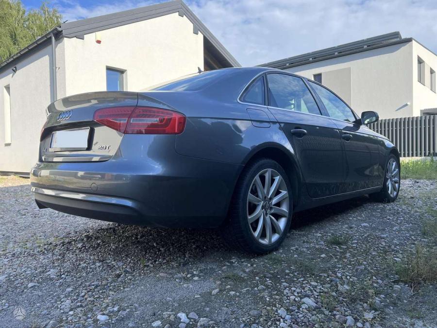 Grey Audi A4 2013 in Vilnius, with an engine capacity of 1.98 L and mileage of 205 thousand km for 6500 €, photo 13 on AUTOMOTO.COM.LV