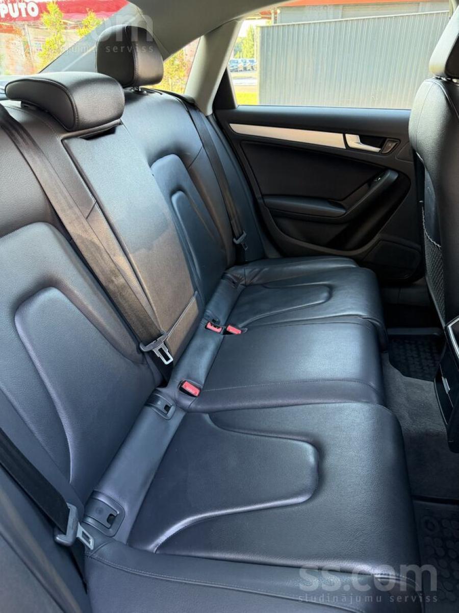 Pelēks Audi A4 2014 Rīga, ar dzinēja tilpumu 2.00 L un nobraukumu 215 tūkst. km par 10000 €, foto 12 vietnē AUTOMOTO.COM.LV