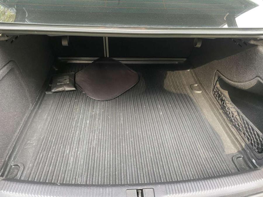Grey Audi A4 2014 in Vilnius, with an engine capacity of 1.98 L and mileage of 161 thousand km for 9300 €, photo 30 on AUTOMOTO.COM.LV