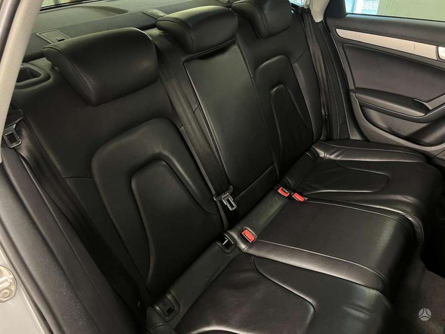 Pelēks Audi A4 2014 Viļņa, ar dzinēja tilpumu 1.97 L un nobraukumu 170 tūkst. km par 9257 €, foto 29 vietnē AUTOMOTO.COM.LV