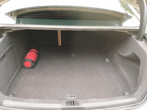 Grey Audi A4 2014 in Kaunas, with an engine capacity of 2.00 L and mileage of 330 thousand km for 9150 €, photo 9 on AUTOMOTO.COM.LV