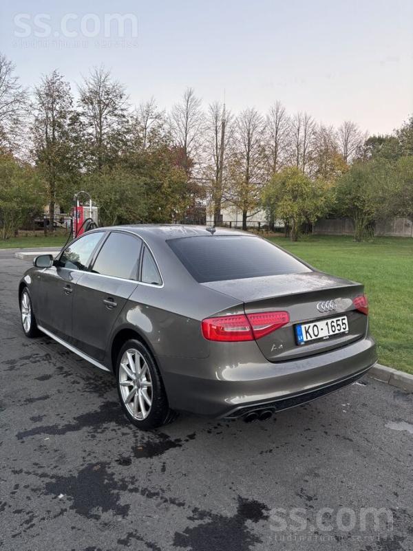 Grey Audi A4 2014 in Liepaja, with an engine capacity of 2.00 L and mileage of 162 thousand km for 10500 €, photo 5 on AUTOMOTO.COM.LV