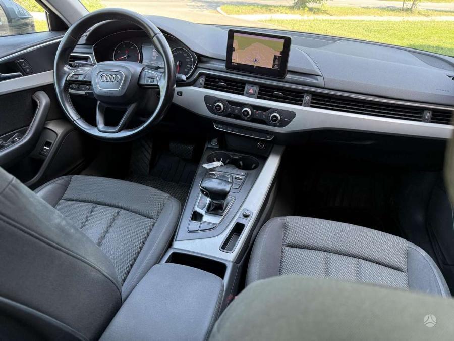 Pelēks Audi A4 2015 Šauļi, ar dzinēja tilpumu 1.97 L un nobraukumu 400 tūkst. km par 5650 €, foto 9 vietnē AUTOMOTO.COM.LV