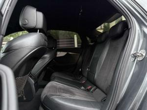 Pelēks Audi A4 2015 Viļņa, ar dzinēja tilpumu 1.97 L un nobraukumu 300 tūkst. km par 9200 €, foto 14 vietnē AUTOMOTO.COM.LV