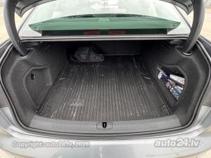 Grey Audi A4 2017 in Tallinn, with an engine capacity of 2.00 L and mileage of 118 thousand km for 17500 €, photo 13 on AUTOMOTO.COM.LV