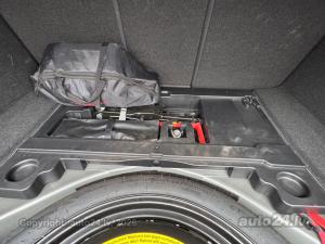 Grey Audi A4 2017 in Tallinn, with an engine capacity of 2.00 L and mileage of 118 thousand km for 17500 €, photo 15 on AUTOMOTO.COM.LV