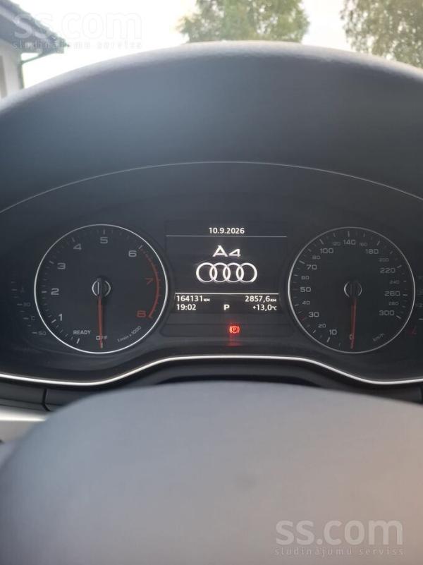 Audi A4 2017 in Riga on AUTOMOTO.COM.LV Grey Audi A4 2017 in Riga, with an engine capacity of 1.40 L and mileage of 164 thousand km for 15100 €, photo 7 on AUTOMOTO.COM.LV