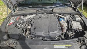 Grey Audi A4 2017 in Siauliai, with an engine capacity of 2.00 L and mileage of 200 thousand km for 4999 €, photo 15 on AUTOMOTO.COM.LV