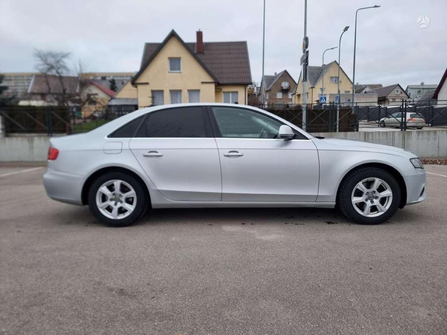 Grey Audi A4 2019 in Telschi, with an engine capacity of 2.00 L and mileage of 304 thousand km for 4400 €, photo 2 on AUTOMOTO.COM.LV