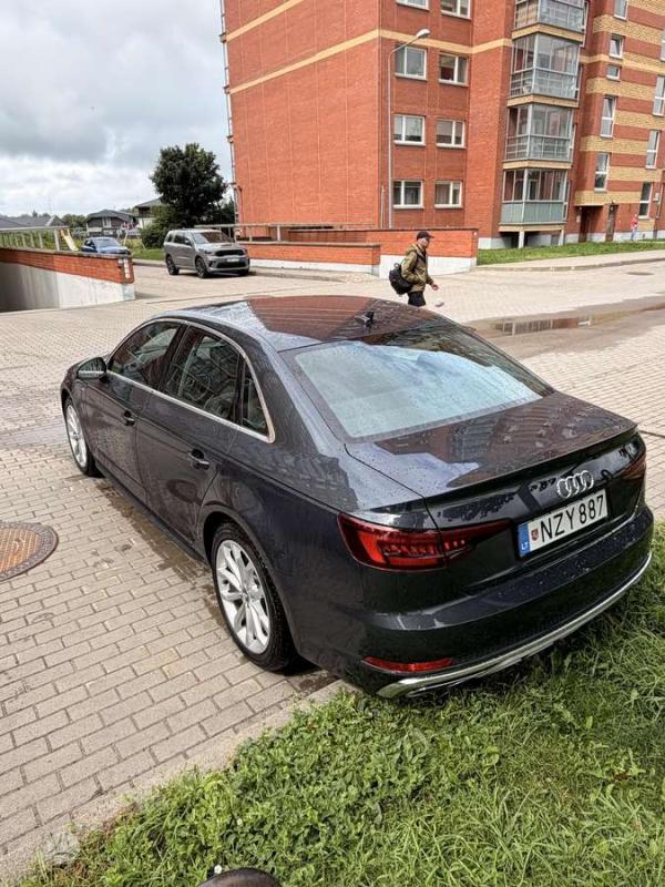 Pelēks Audi A4 2019 Klaipėda, ar dzinēja tilpumu 1.98 L un nobraukumu 93 tūkst. km par 18750 €, foto 2 vietnē AUTOMOTO.COM.LV