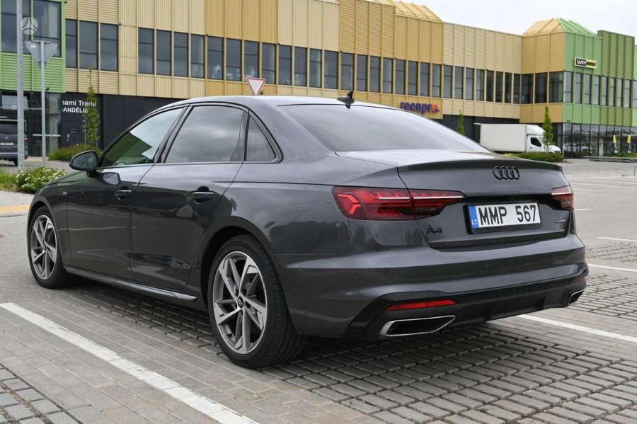 Grey Audi A4 2021 in Vilnius, with an engine capacity of 1.98 L and mileage of 72 thousand km for 24450 €, photo 8 on AUTOMOTO.COM.LV