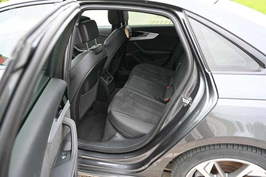 Grey Audi A4 2021 in Vilnius, with an engine capacity of 1.98 L and mileage of 72 thousand km for 24450 €, photo 10 on AUTOMOTO.COM.LV