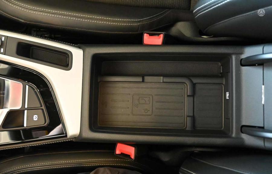 Grey Audi A4 2021 in Vilnius, with an engine capacity of 1.98 L and mileage of 72 thousand km for 24450 €, photo 34 on AUTOMOTO.COM.LV