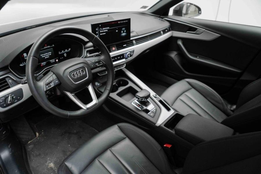 Grey Audi A4 2024 in Peetri, with an engine capacity of 2.00 L and mileage of 35 thousand km for 32200 €, photo 8 on AUTOMOTO.COM.LV