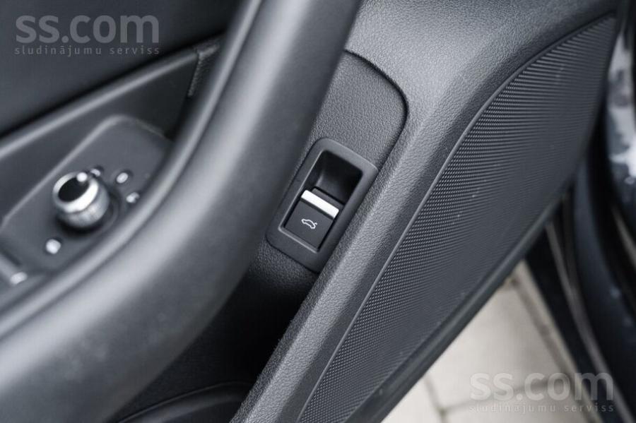 Pelēks Audi A4 2024 Rīga, ar dzinēja tilpumu 2.00 L un nobraukumu 23 tūkst. km par 33350 €, foto 8 vietnē AUTOMOTO.COM.LV