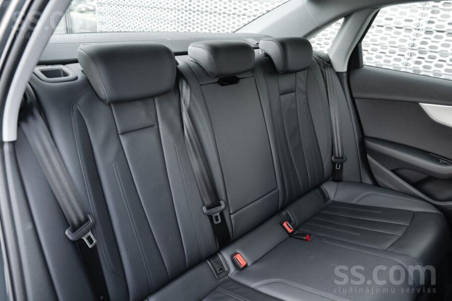 Pelēks Audi A4 2024 Rīga, ar dzinēja tilpumu 2.00 L un nobraukumu 23 tūkst. km par 33350 €, foto 24 vietnē AUTOMOTO.COM.LV