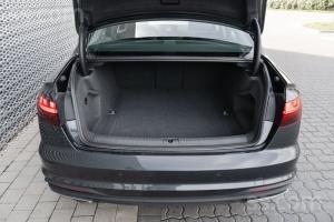 Pelēks Audi A4 2024 Rīga, ar dzinēja tilpumu 2.00 L un nobraukumu 23 tūkst. km par 33350 €, foto 26 vietnē AUTOMOTO.COM.LV