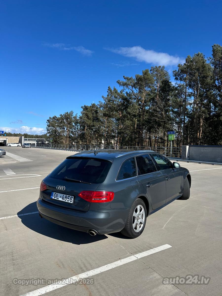 Grey Audi A4 0 in Riga, with an engine capacity of 3.00 L and mileage of 464 thousand km for 5800 €, photo 4 on AUTOMOTO.COM.LV
